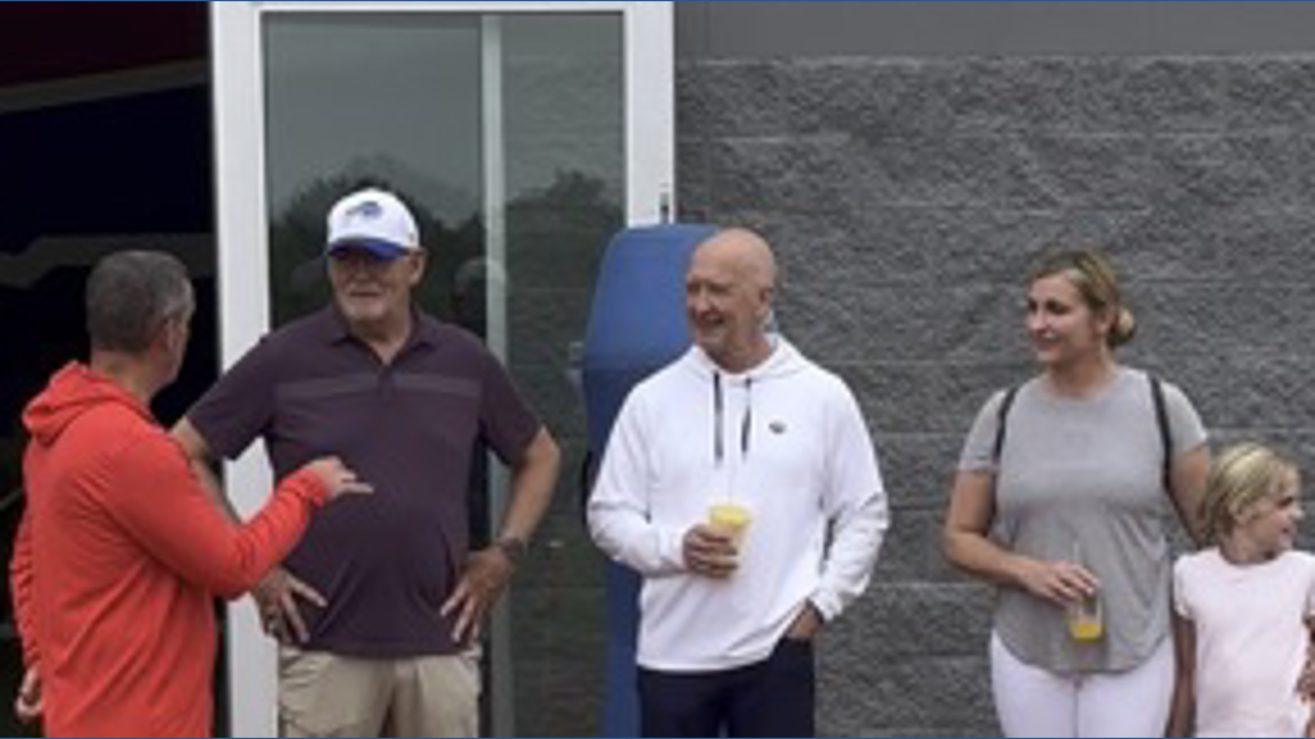 Lindy Ruff and Jarmo Kekalainen come to Bills minicamp