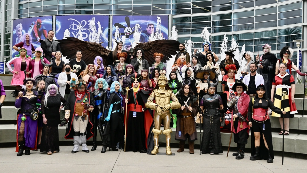 11 intriguing fan theories about Disney villains