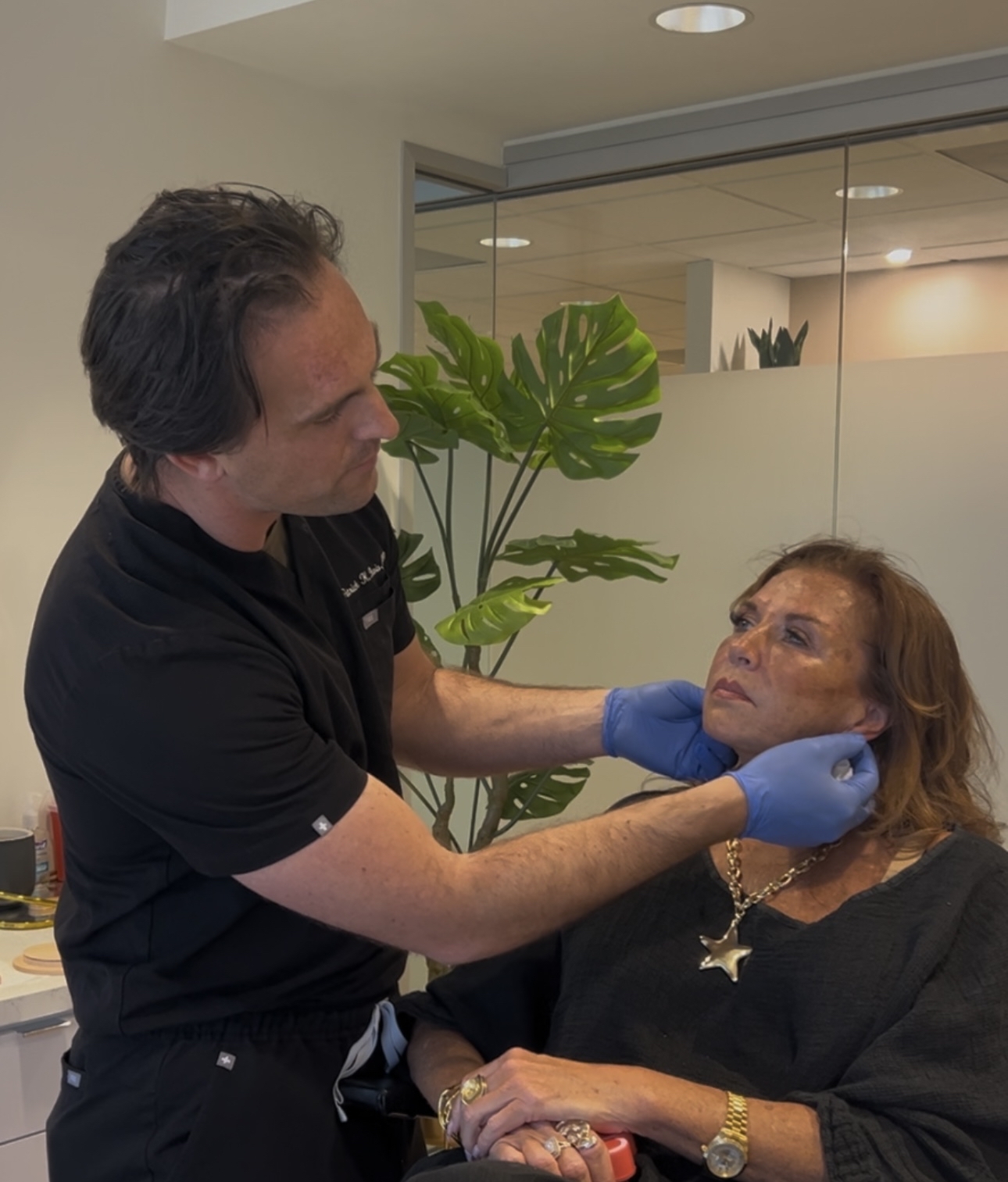 Abby Lee Miller shows off amazing $1K ear rejuvenation surgery results