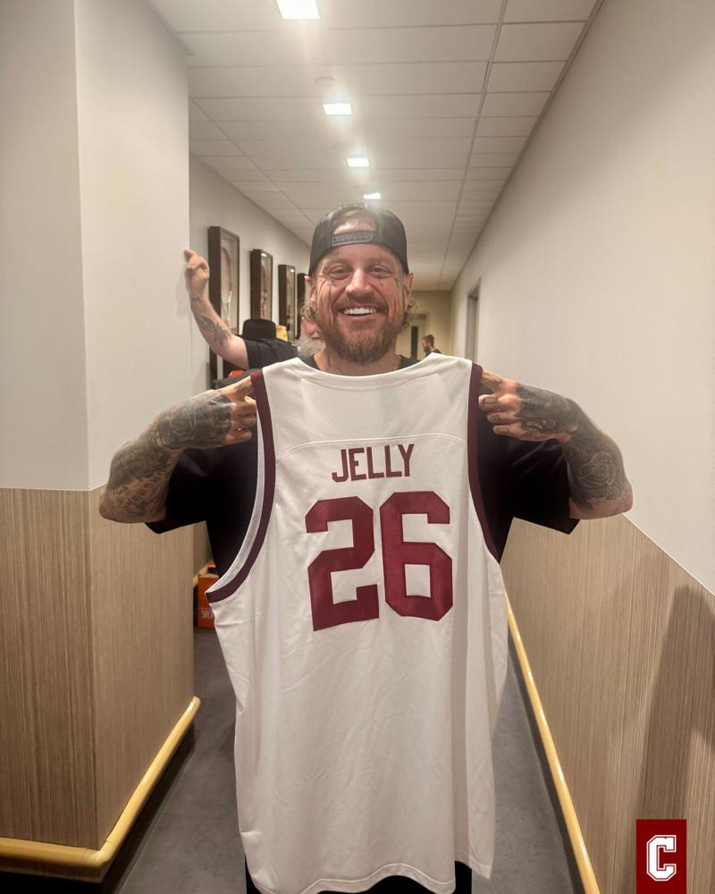 College of Charleston gifts singer Jelly Roll a basketball jersey after ...