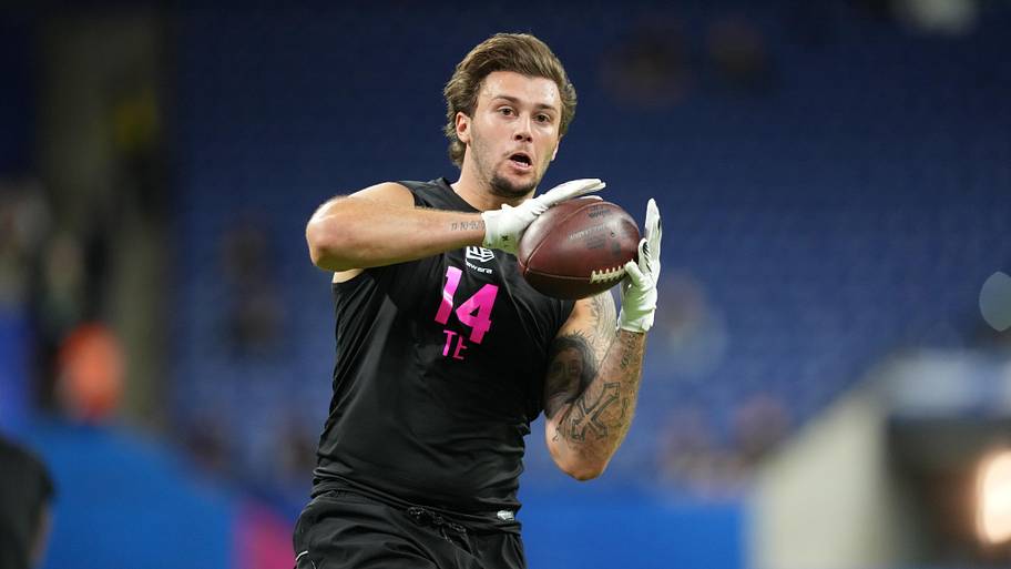 Most concerning development at Texans minicamp: Marlin Klein falling ...