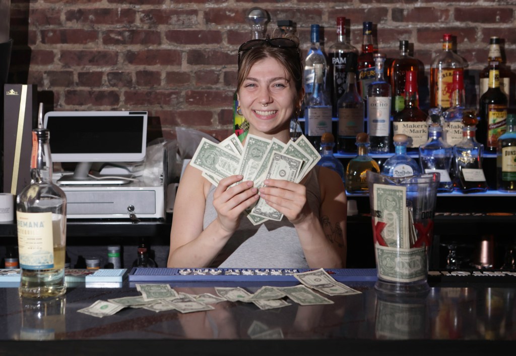 Knicks fans are leaving ‘biggest tips ever’ on game nights: ‘Just a ...
