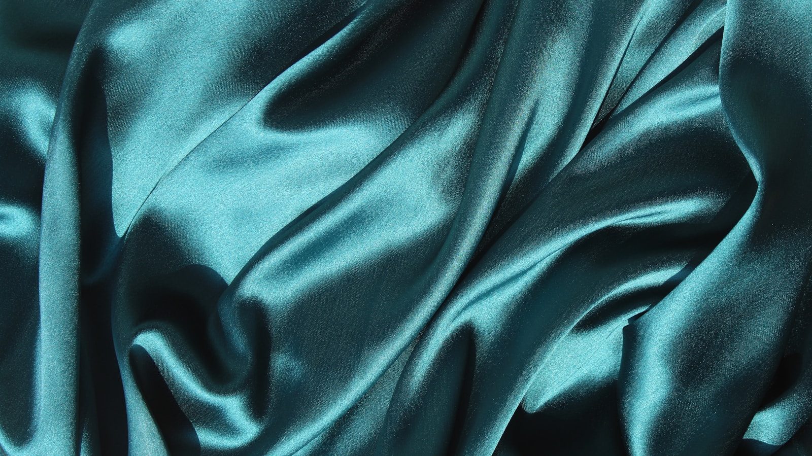 Why your doctor wants you to wear bio-sensing silk