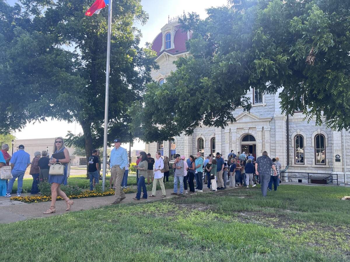 'Fight like Texas men': Parker County residents decry data center ...