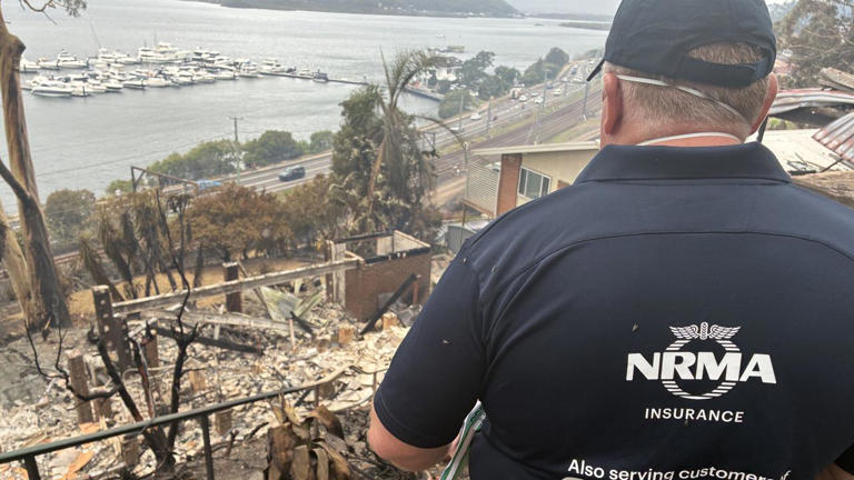 'Unprepared:' Bushfire experts raise alarm