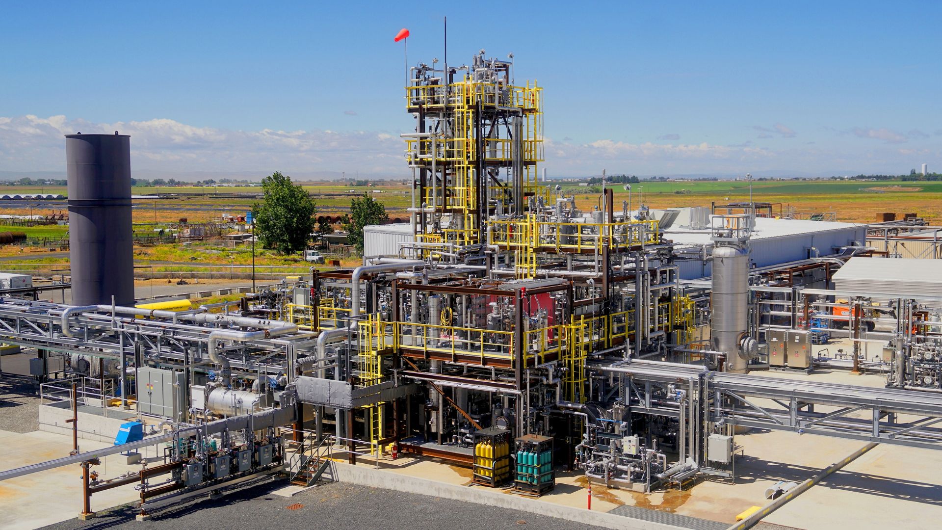 America’s first commercial plant making jet fuel from captured CO2 ...
