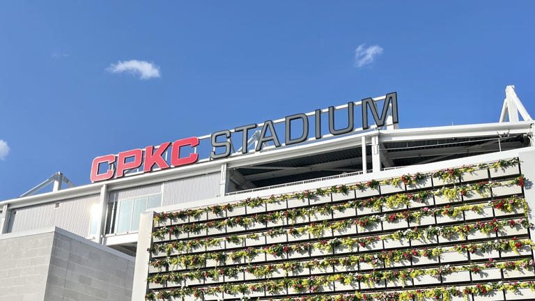 KC mayor proposes $235 million for CPKC Stadium expansion