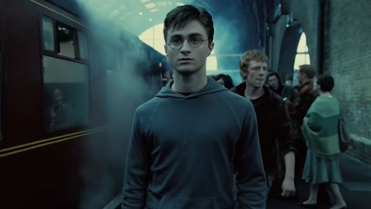Why Daniel Radcliffe was inspired by Matt Damon to keep Harry Potter ...