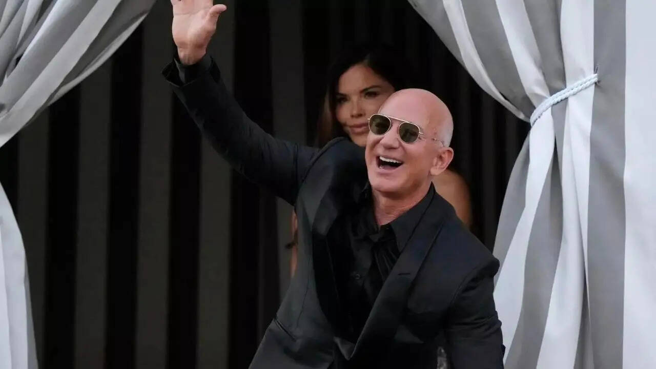 Jeff Bezos' 'good note' for Amazon’s hometown back, as Seattle slips in ...