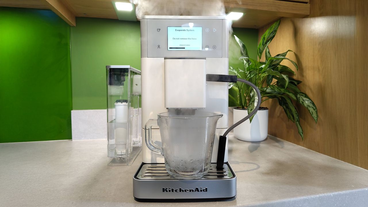 KitchenAid's latest coffee maker has a brilliant cleaning feature I ...