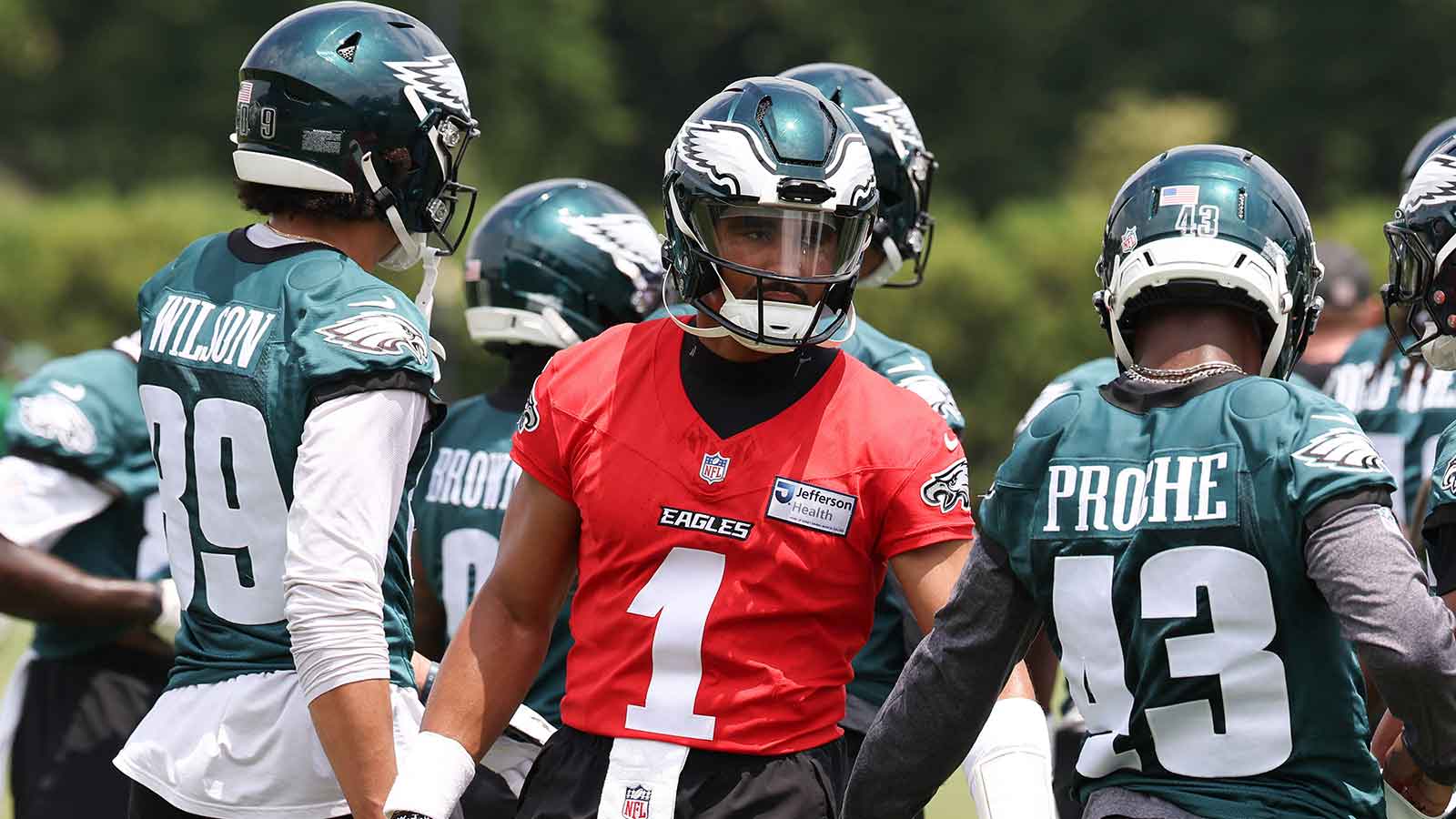 Eagles’ Jalen Hurts completely shuts down contract extension question