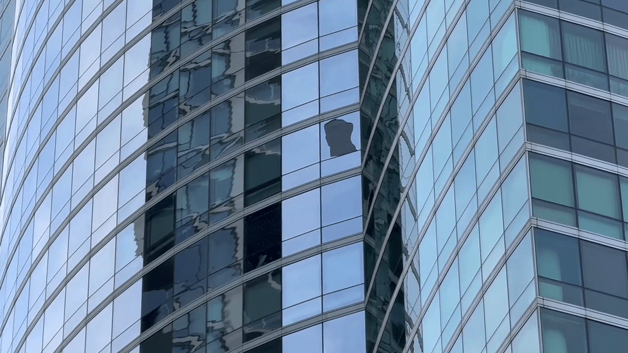 Windows of South Loop high rise shattered during severe storm