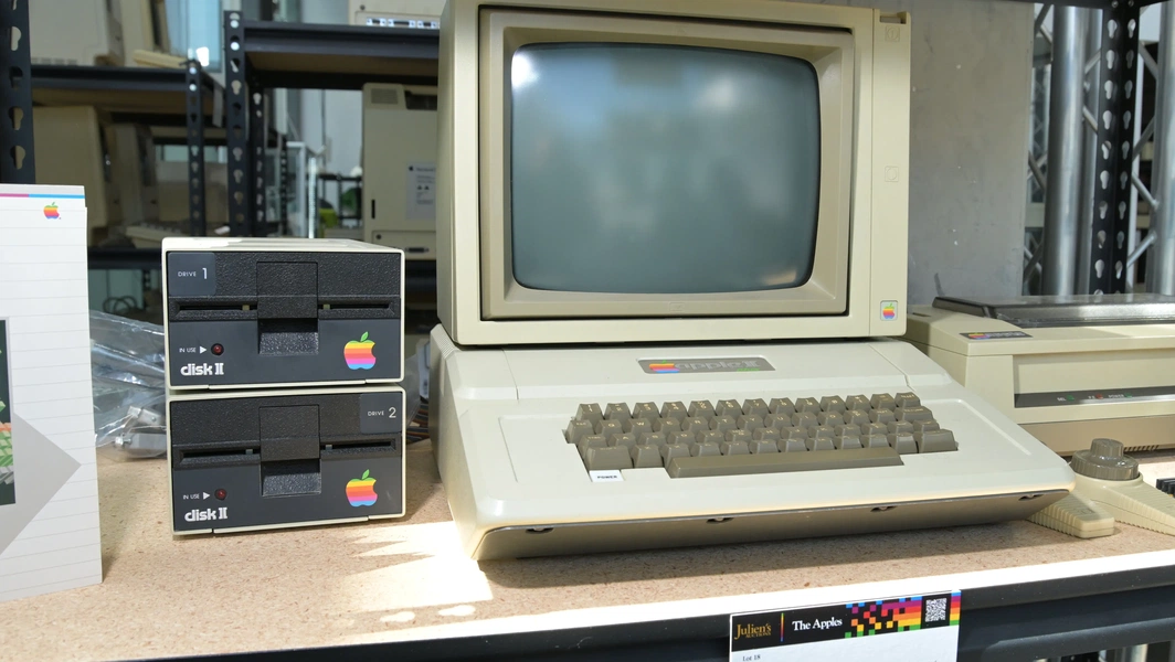 19 vintage devices fetching big prices or new purposes
