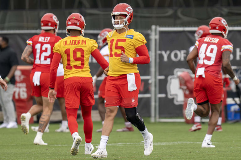 See 29 photos of the Kansas City Chiefs in action during day 2 of team ...