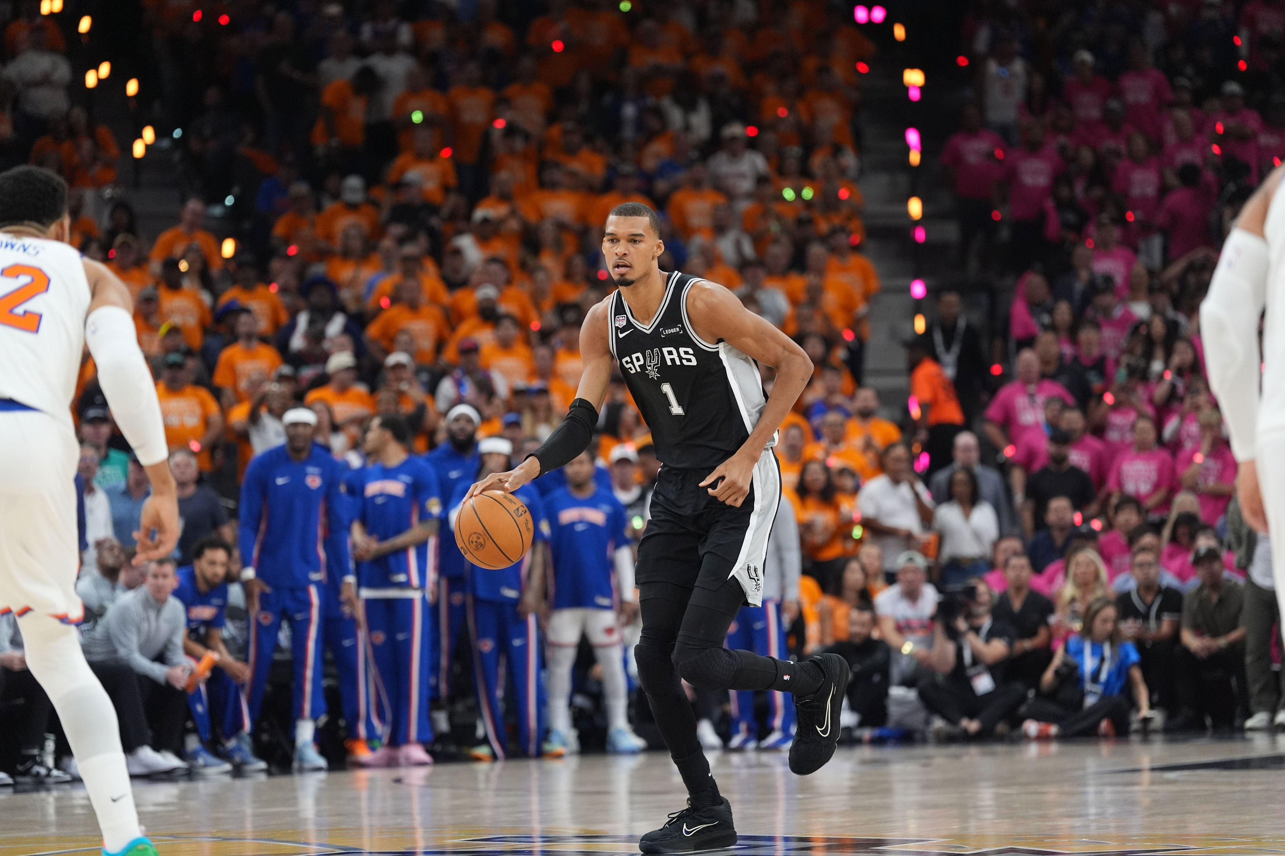 Spurs pierde el cuarto juego en Finales de la NBA y queda al borde de ...