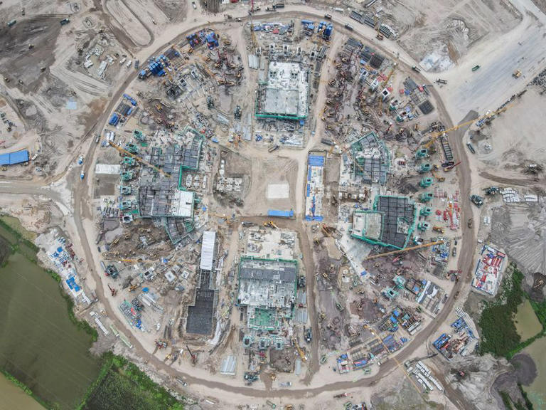 Vietnam's Vingroup forges ahead with 'world's largest stadium' despite ...