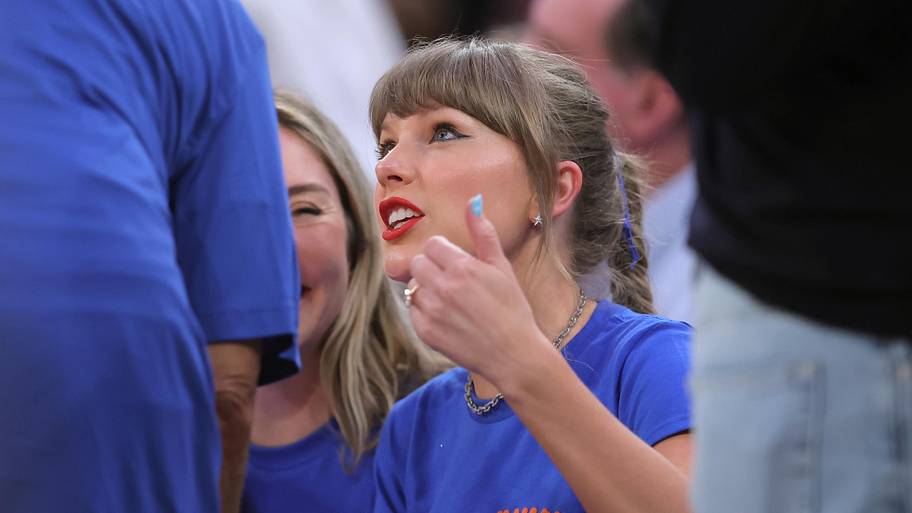 Taylor Swift causes a stir at Knicks-Spurs NBA Finals Game 4