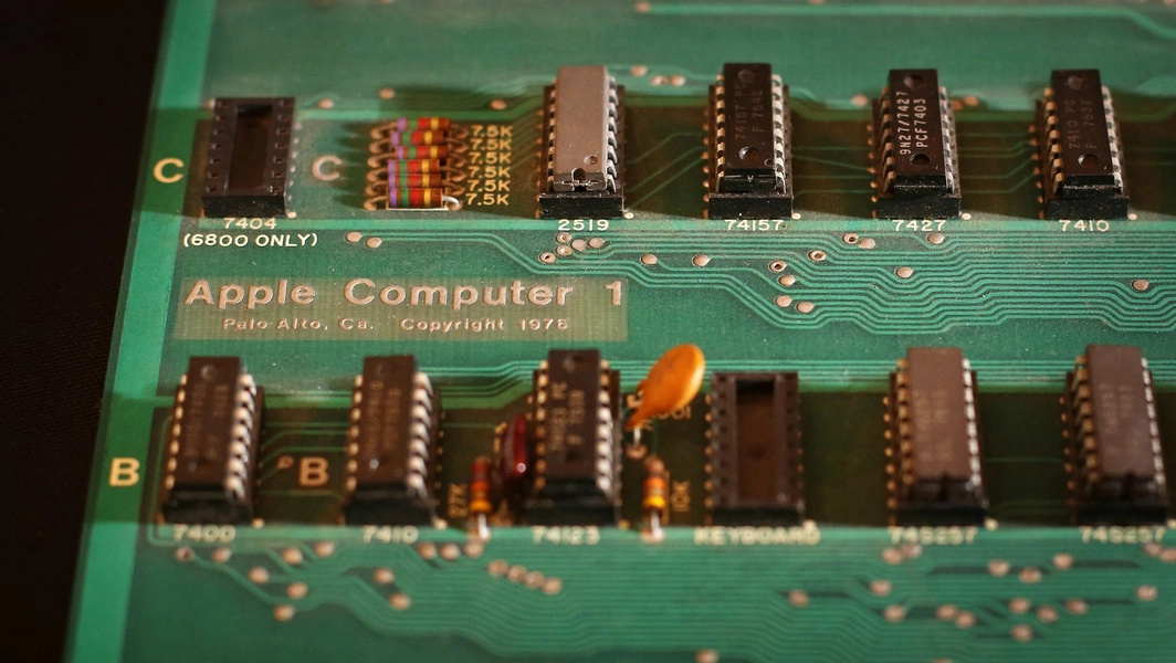 19 vintage devices fetching big prices or new purposes