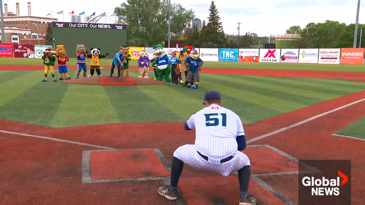 Edmonton Riverhawks welcome thousands of students for school spirit game