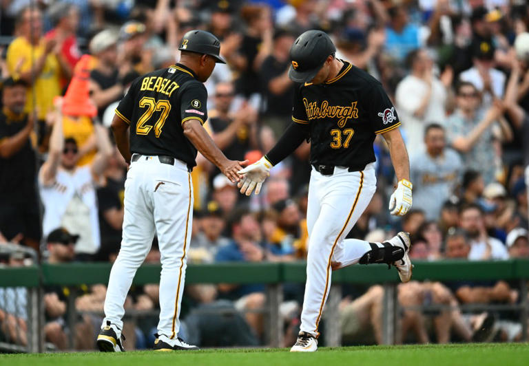 Dodgers’ late meltdown results in Pirates’ unlikely victory