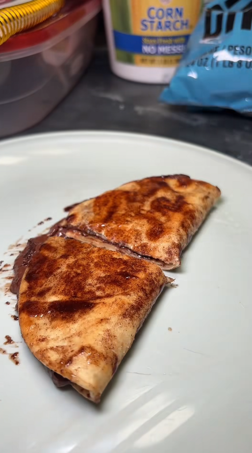 Easy cinnamon sugar chocolate tacos