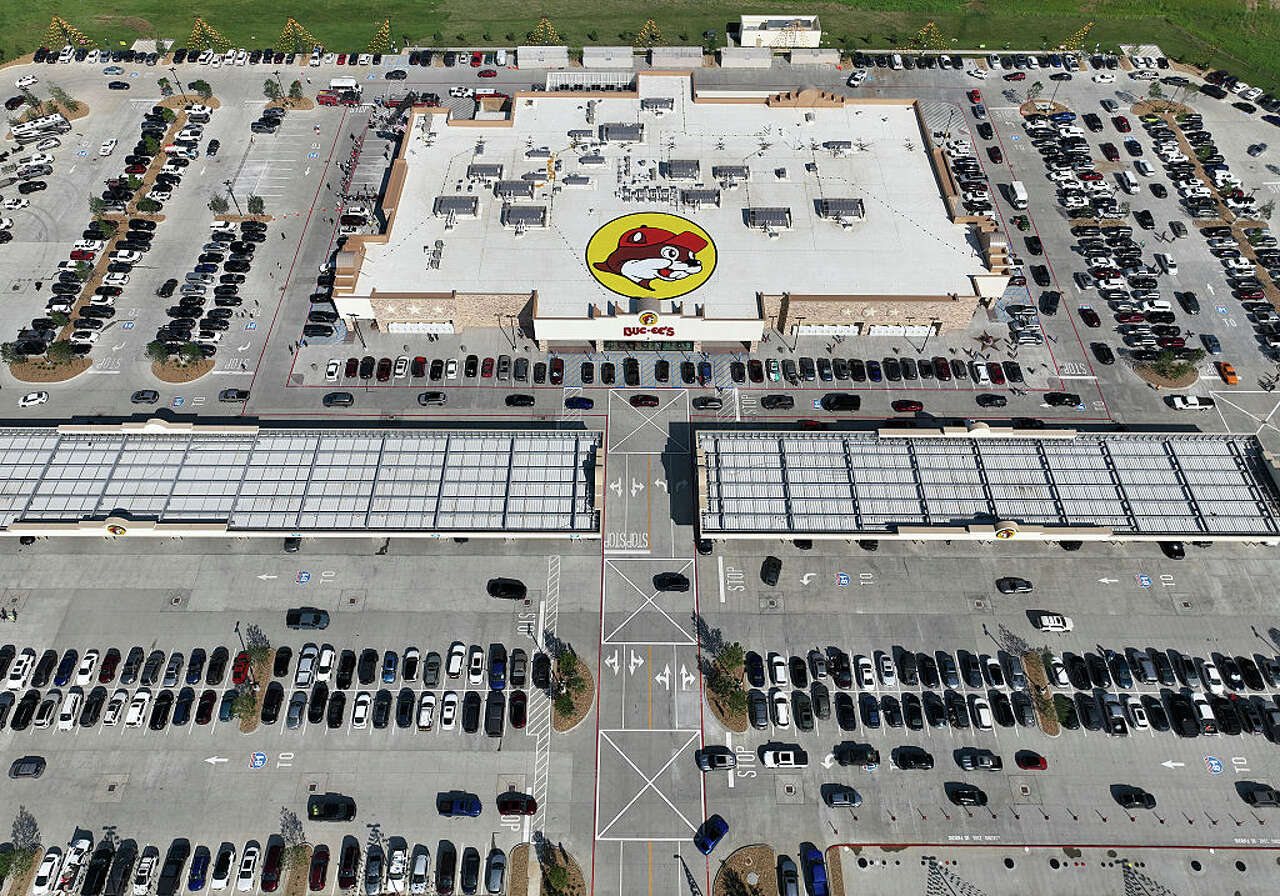 A Texas city is shuttling Europeans to see Buc-ee's