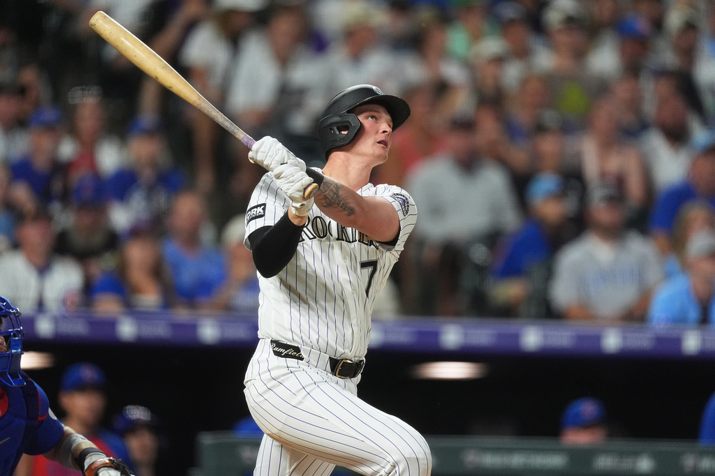 Thompson singles in winning run in 9th, Rockies beat Cubs 3-2
