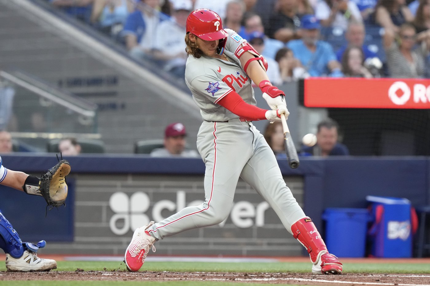 Les Phillies frappent tôt et défont les Blue Jays 7-4