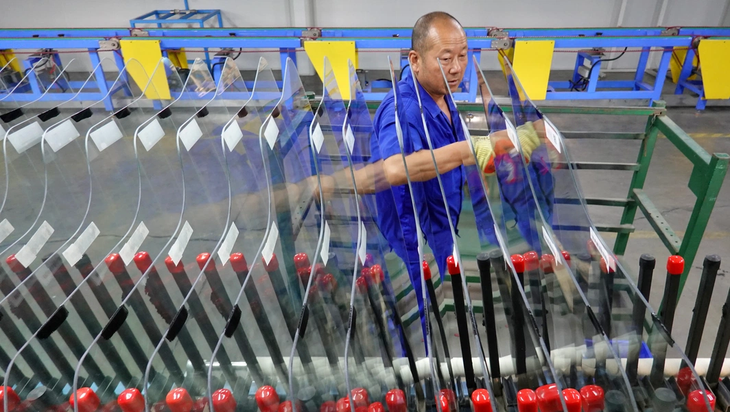 How windshield frits protect and enhance glass