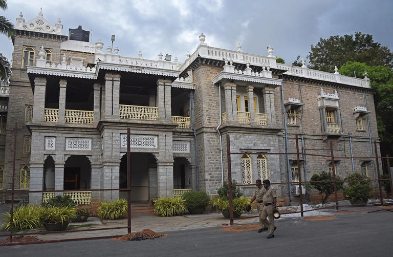 160-year-old, 12-room Kumarakrupa bungalow to be DKS official residence
