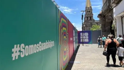 “Nos gusta el futbol, no el gobierno”: madres buscadoras protestan en ...