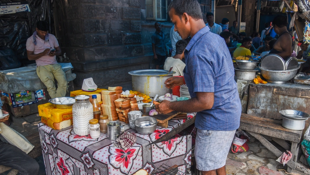 13 street scenes from around the world