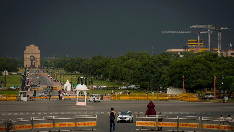 Hailstorm alert: IMD warns of stormy, rainy week for Delhi and ...