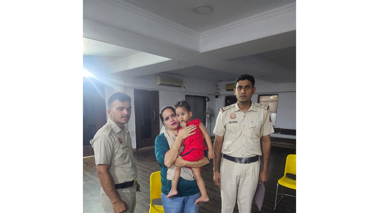 Delhi Police find missing toddler in 30 mins from Gurudwara Bangla Sahib
