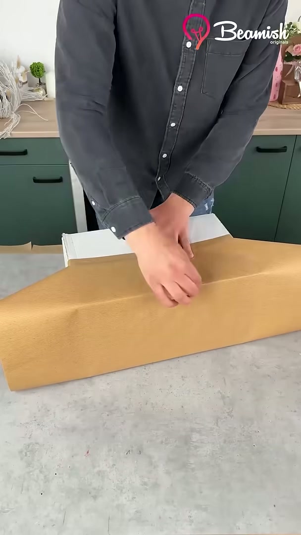 Smart way to wrap large packages #easy #packages #wrapping #trick