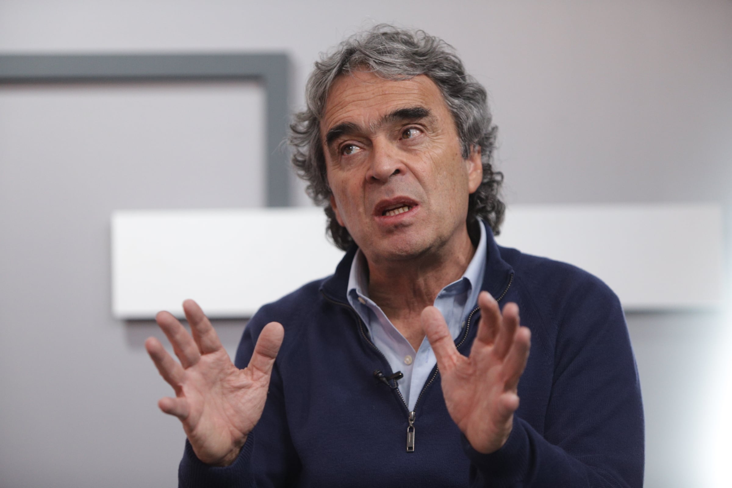 Sergio Fajardo, sin candidato para la segunda vuelta, presenta nuevo ...