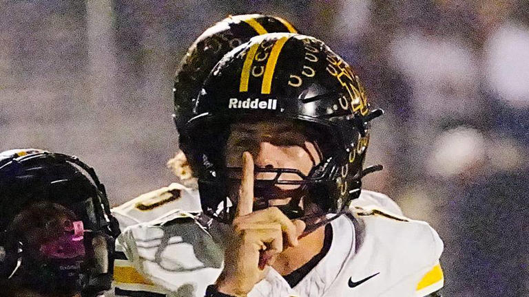 Elite 4-star QB deals major recruiting blow to two college football ...