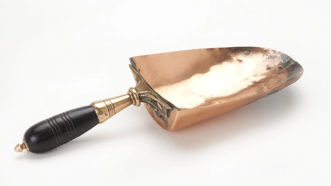 10 everyday tools and gadgets lost to time