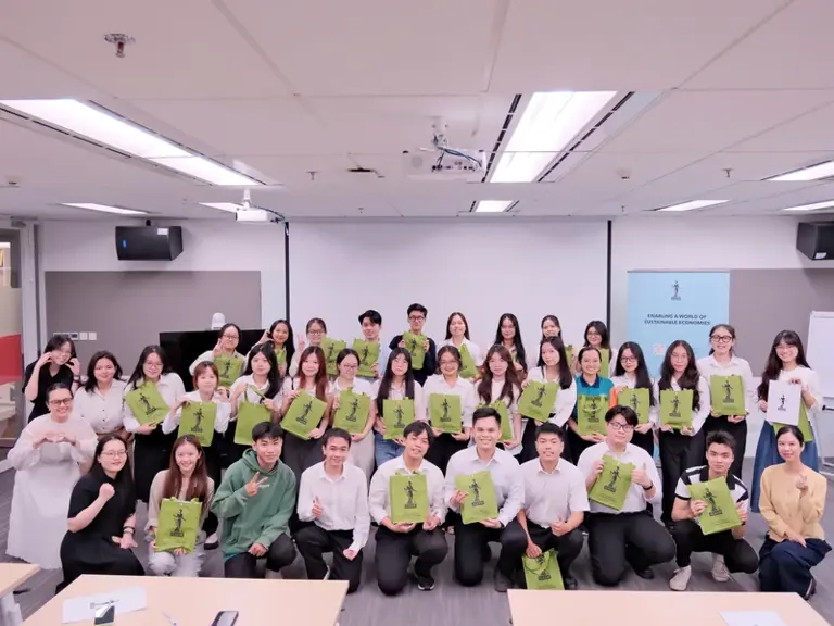 Học bổng ICAEW PwC Rising Star đưa cơ hội nghề nghiệp tại Big4 đến gần ...