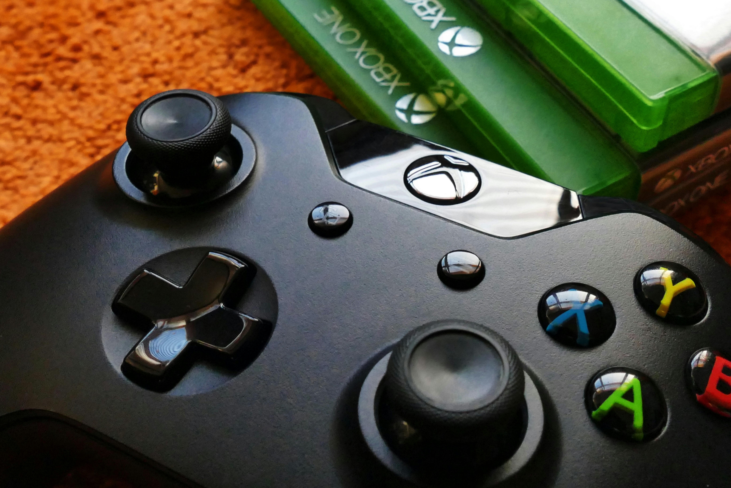 Xbox layoffs reportedly planned as Microsoft pushes major gaming ...
