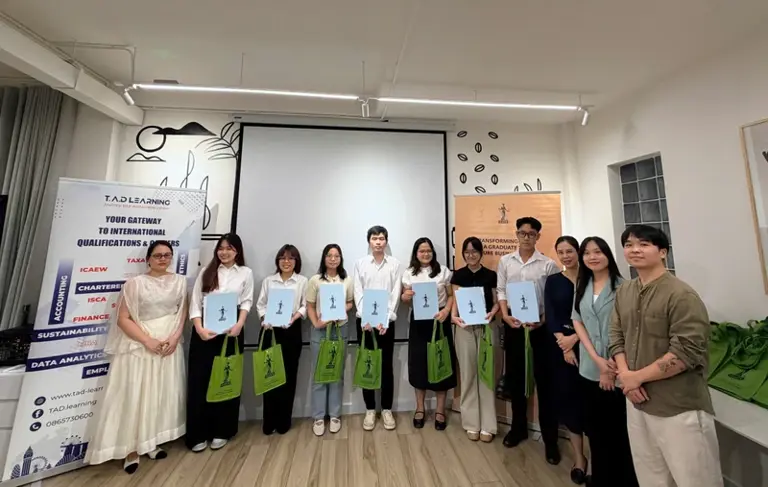 Học bổng ICAEW PwC Rising Star đưa cơ hội nghề nghiệp tại Big4 đến gần ...
