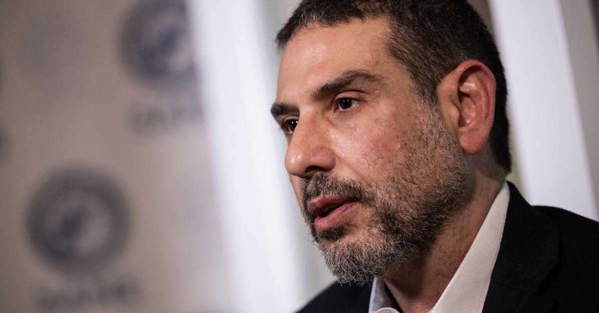 Islamic activist Linda Sarsour aids House contender linked to Blind ...