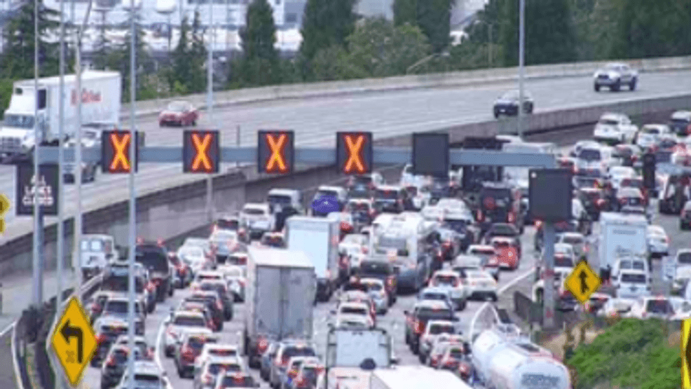 Crash blocks all northbound I-5 lanes near Spokane Street in Seattle ...
