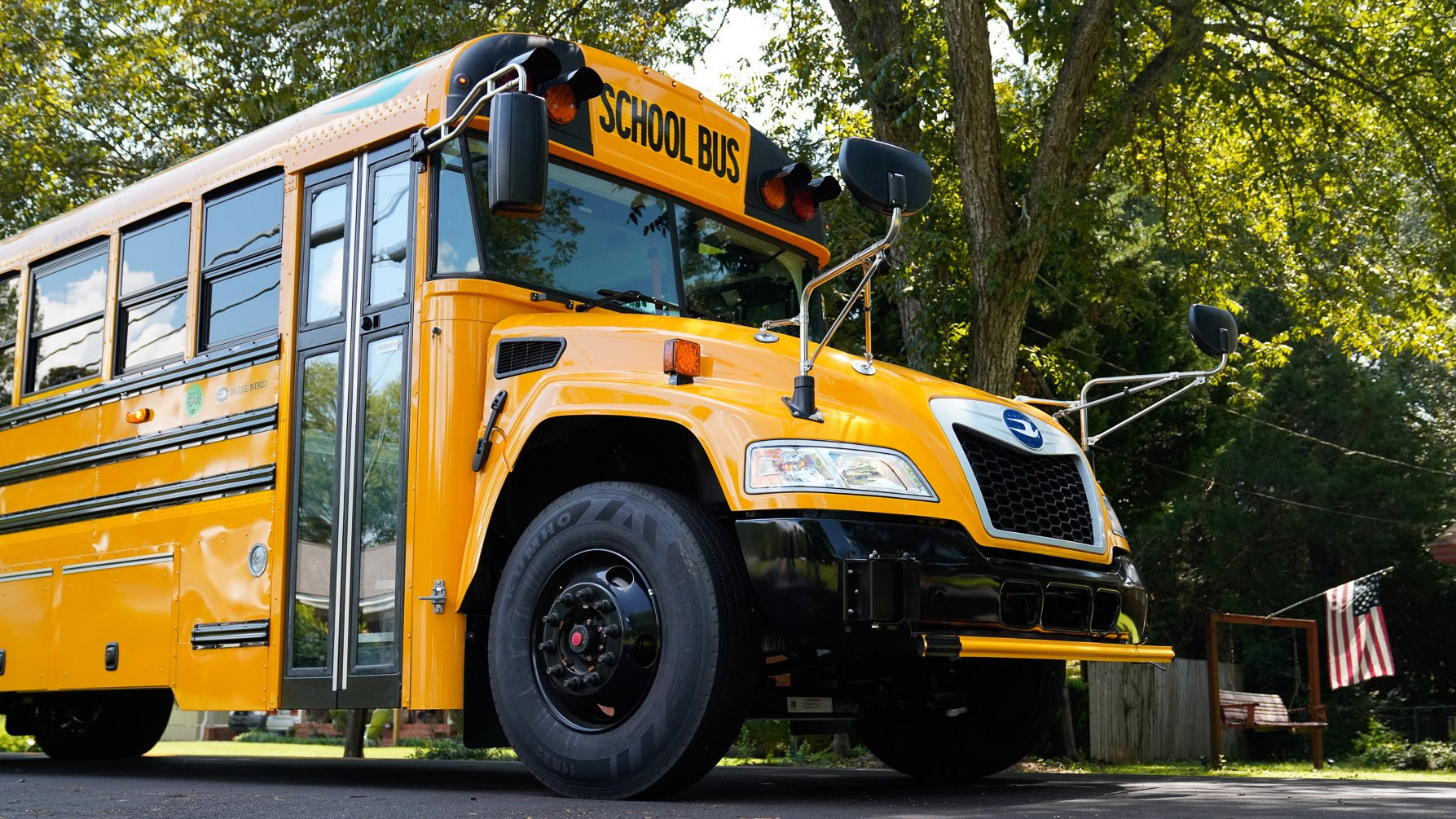 A New York county ticketed over 18,000 drivers blowing past its stopped ...