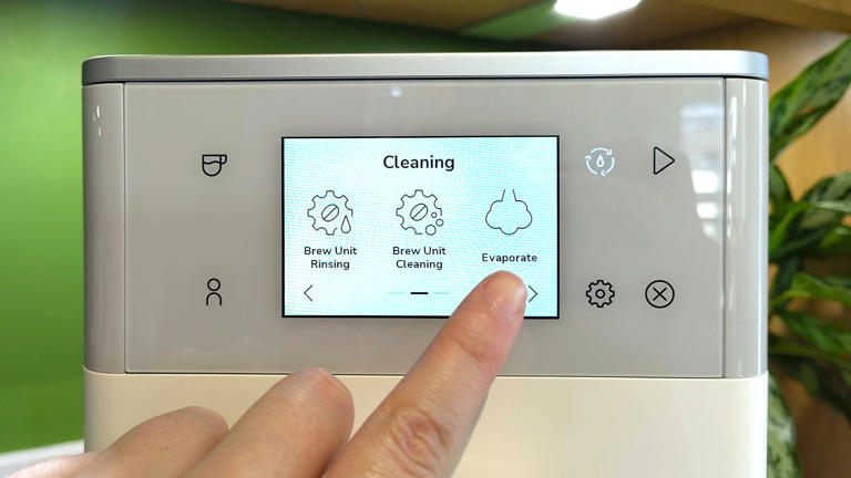 KitchenAid's latest coffee maker has a brilliant cleaning feature I ...