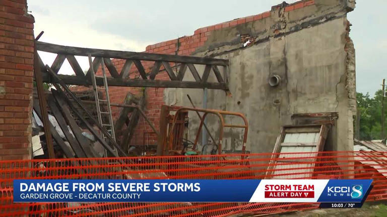 Tornado confirmed in Decatur County, causing damage in Garden Grove
