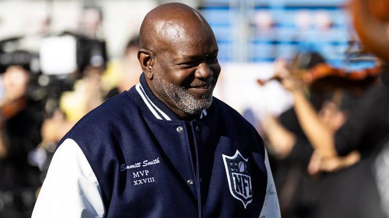 Emmitt Smith views Micah Parsons trade as potential breaking point for ...