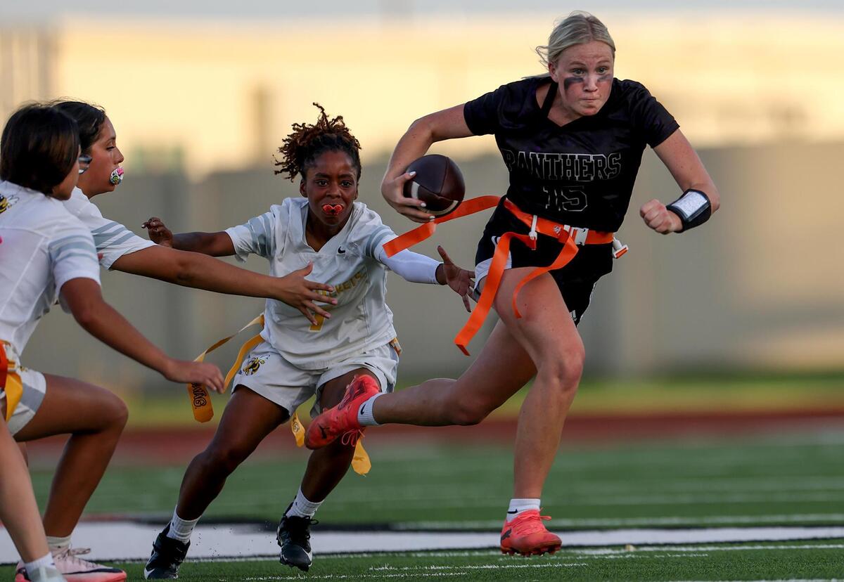 NFL's Cowboys, Texans urge UIL to sanction girls flag football in Texas
