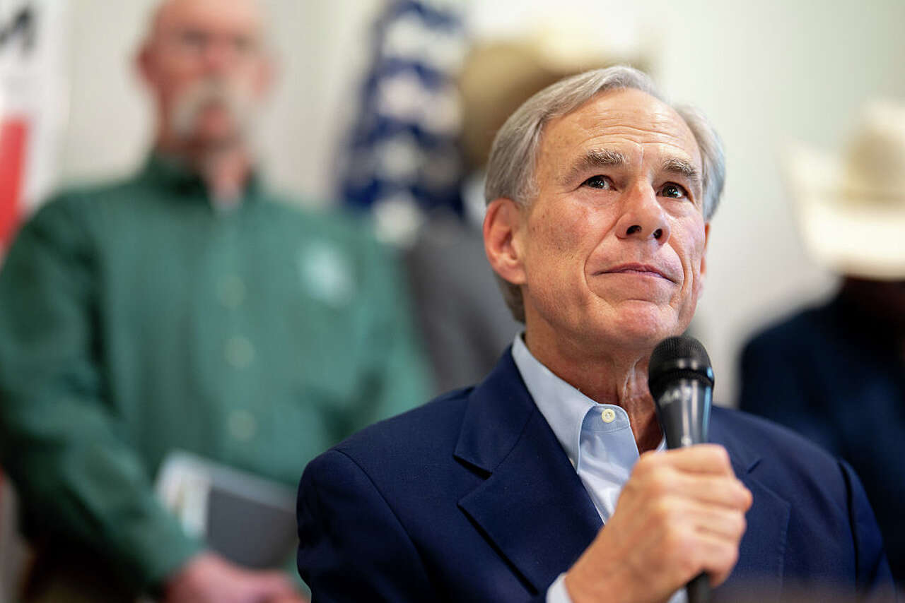 Abbott tells Texas regulators to make data centers pay their own way