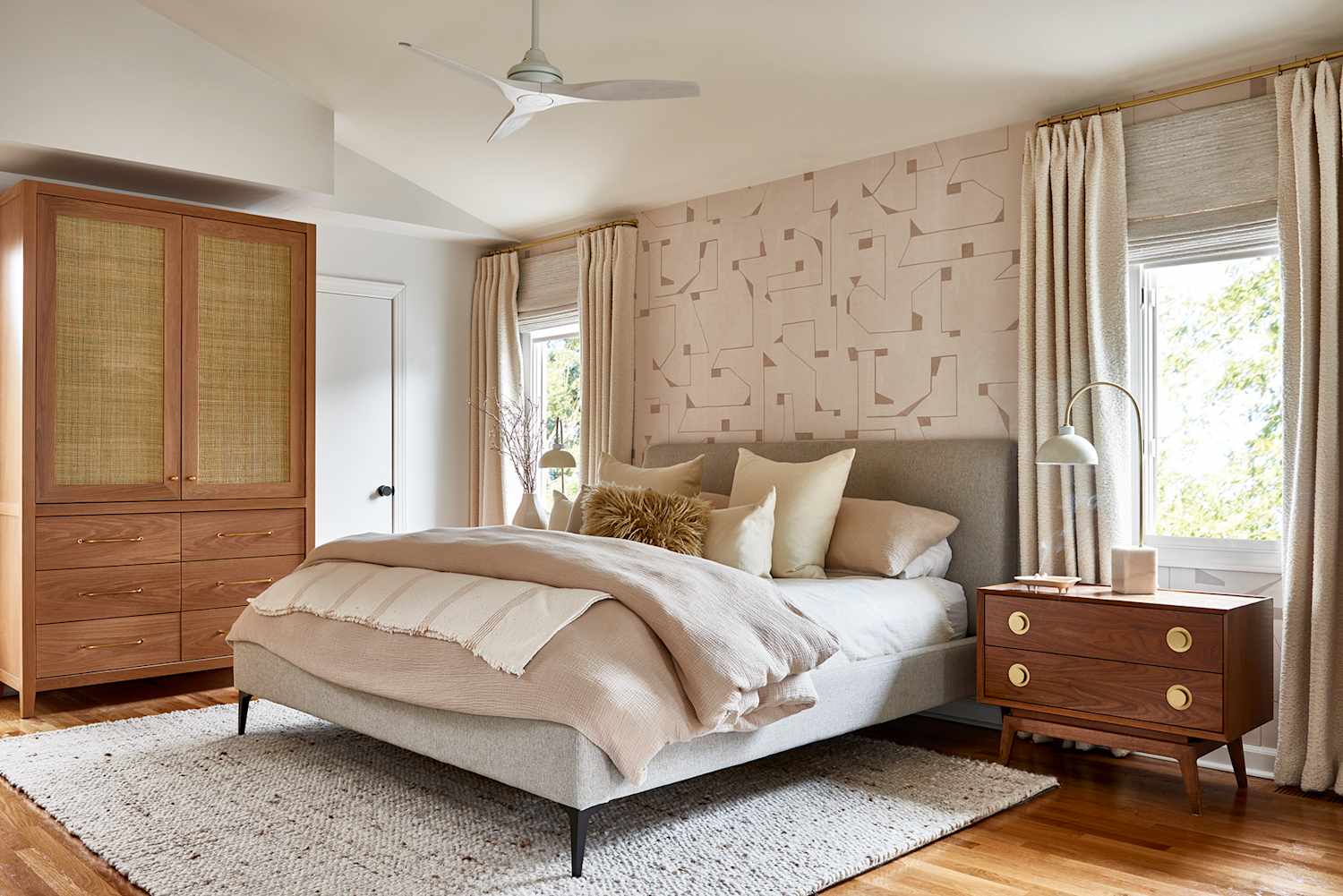 I polled 3 designers on the best bedroom color: They all agreed